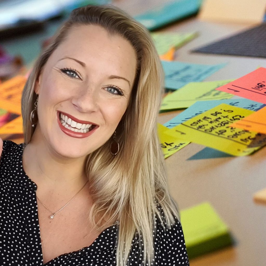 About - Sarah Cordiner